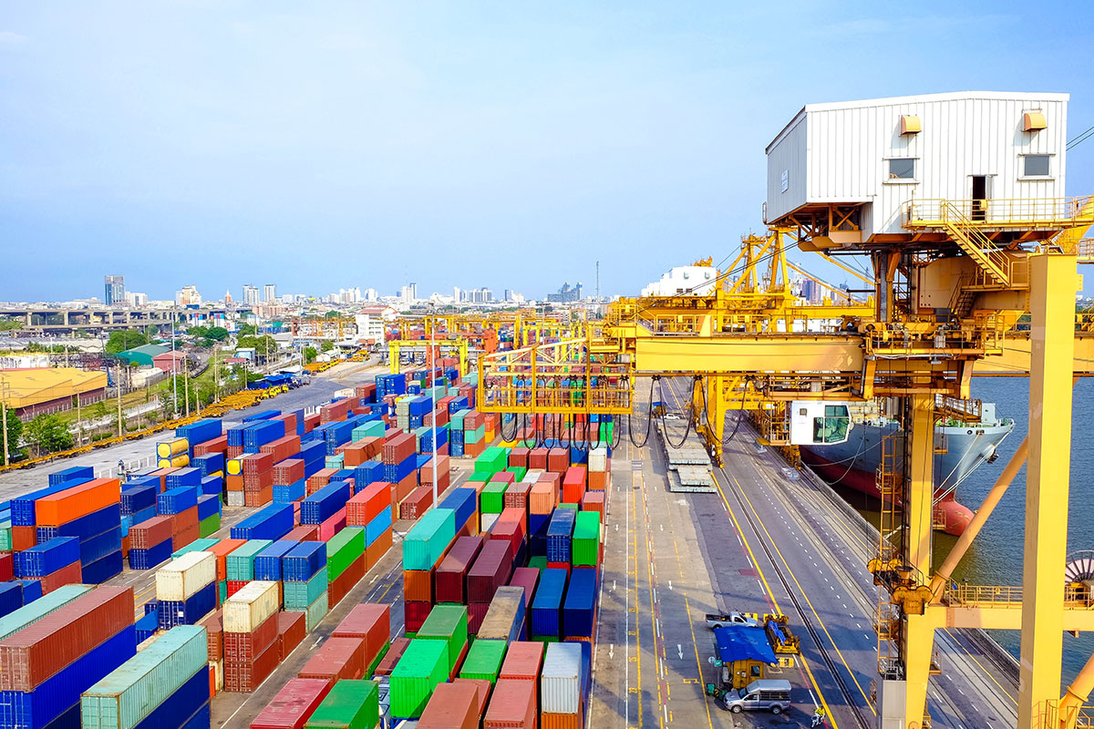 Wide simple – HMC Containers